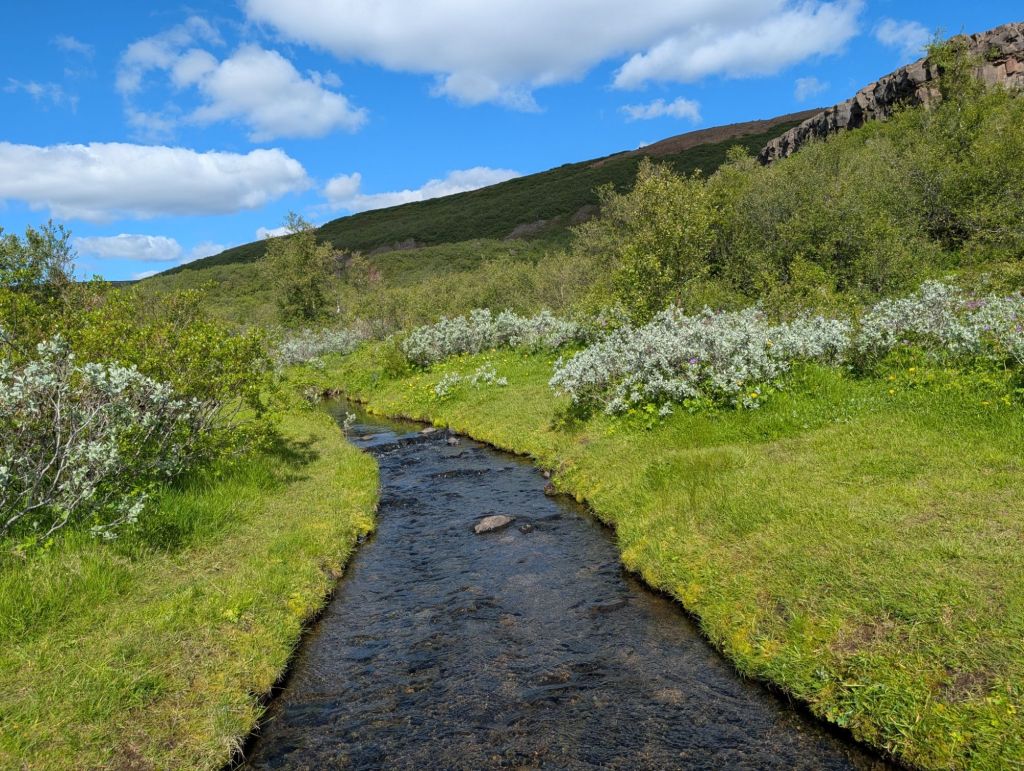 Exploring Iceland's Stunning Highlands: Waterfalls and Hikes